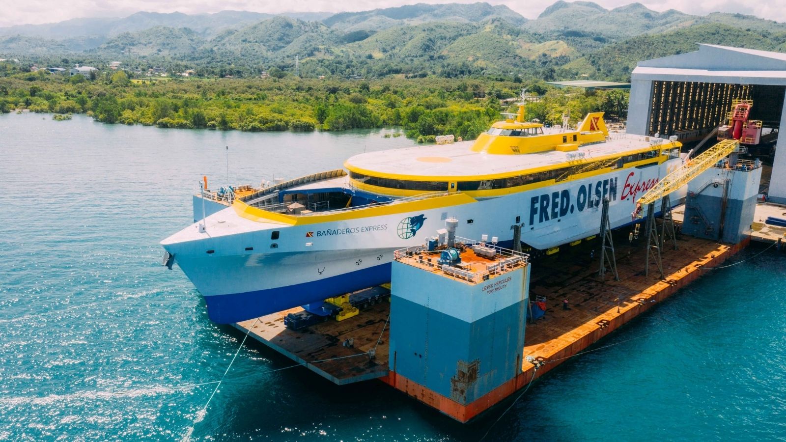Bañaderos Express | El nuevo Fast Ferry de Fred. Olsen Express