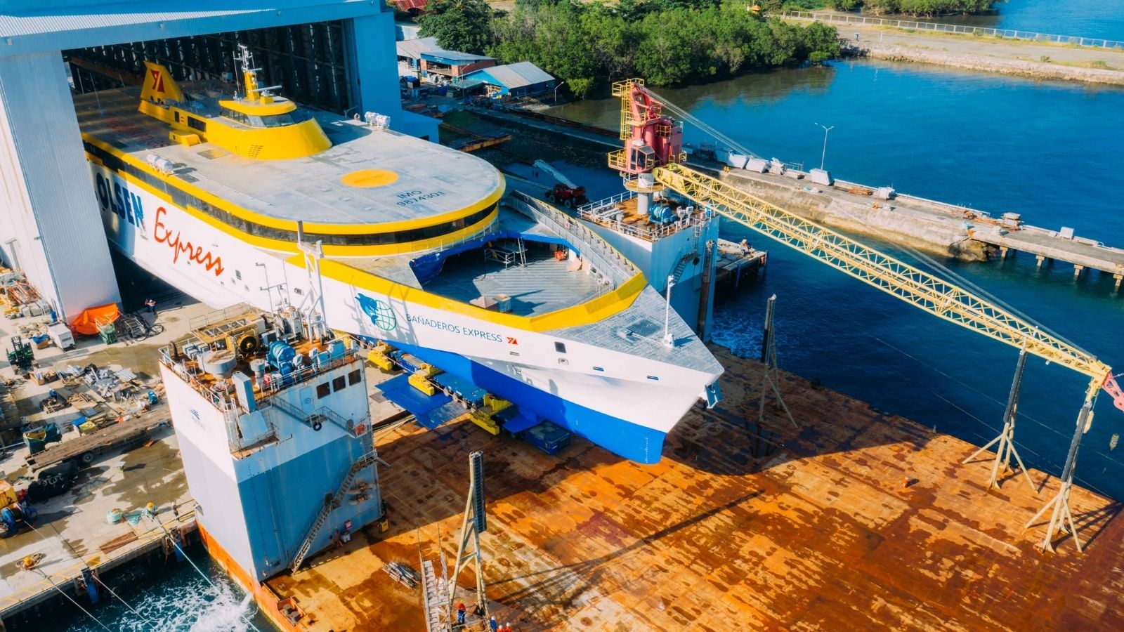 Bañaderos Express | El nuevo Fast Ferry de Fred. Olsen Express